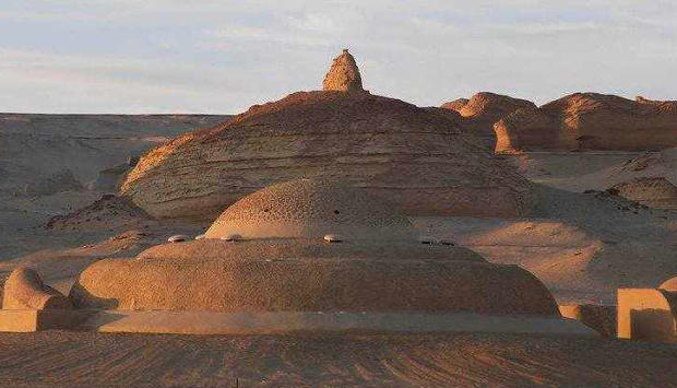 Ancient sea bed becomes home to fossil museum - Features - Nature ...